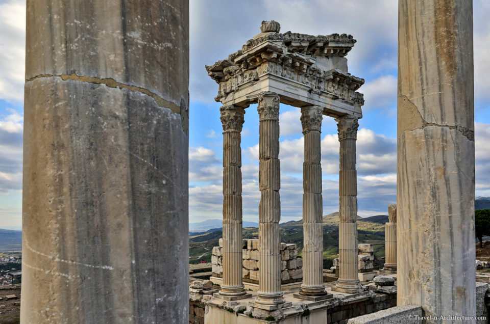 Turkey-The Acropolis of Pergamon - Travel-n-Architecture - Cultures and ...